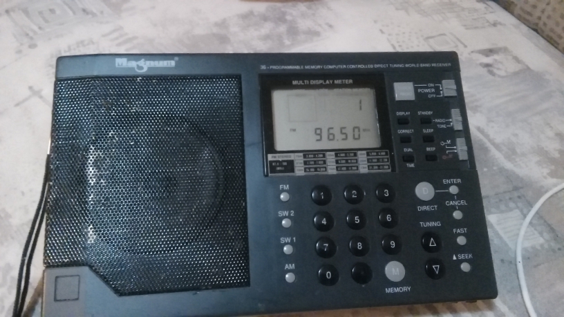 1995 Magnum WR-218 AM-FM-SW *Professional* Radio